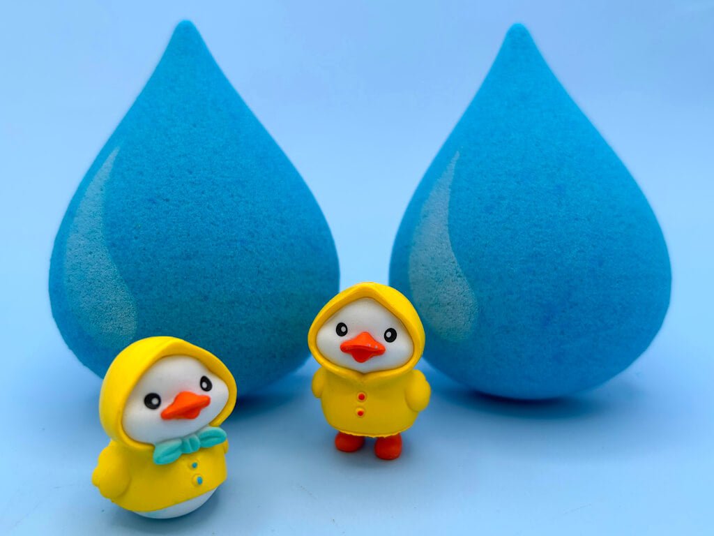 Raindrop Kids Bath Bomb with Rain Duck Toy Inside