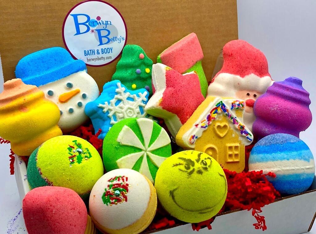 Christmas Kids Bath Bomb Gift Box with Holiday Themed Bombs - 8 ct
