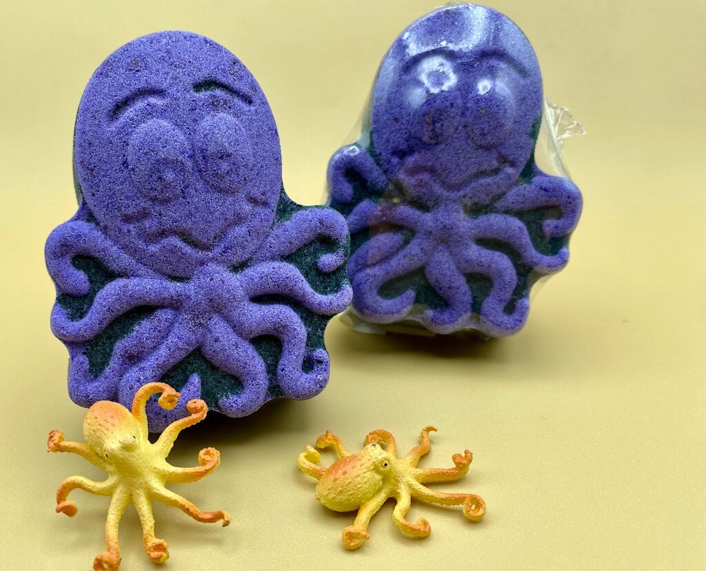 Octopus Kids Bath Bomb with Toy Octopus Inside