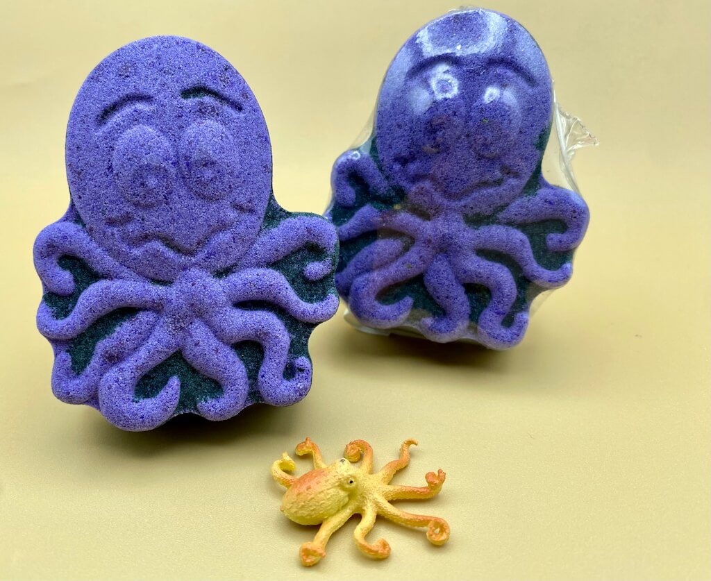 Octopus Kids Bath Bomb with Toy Octopus Inside