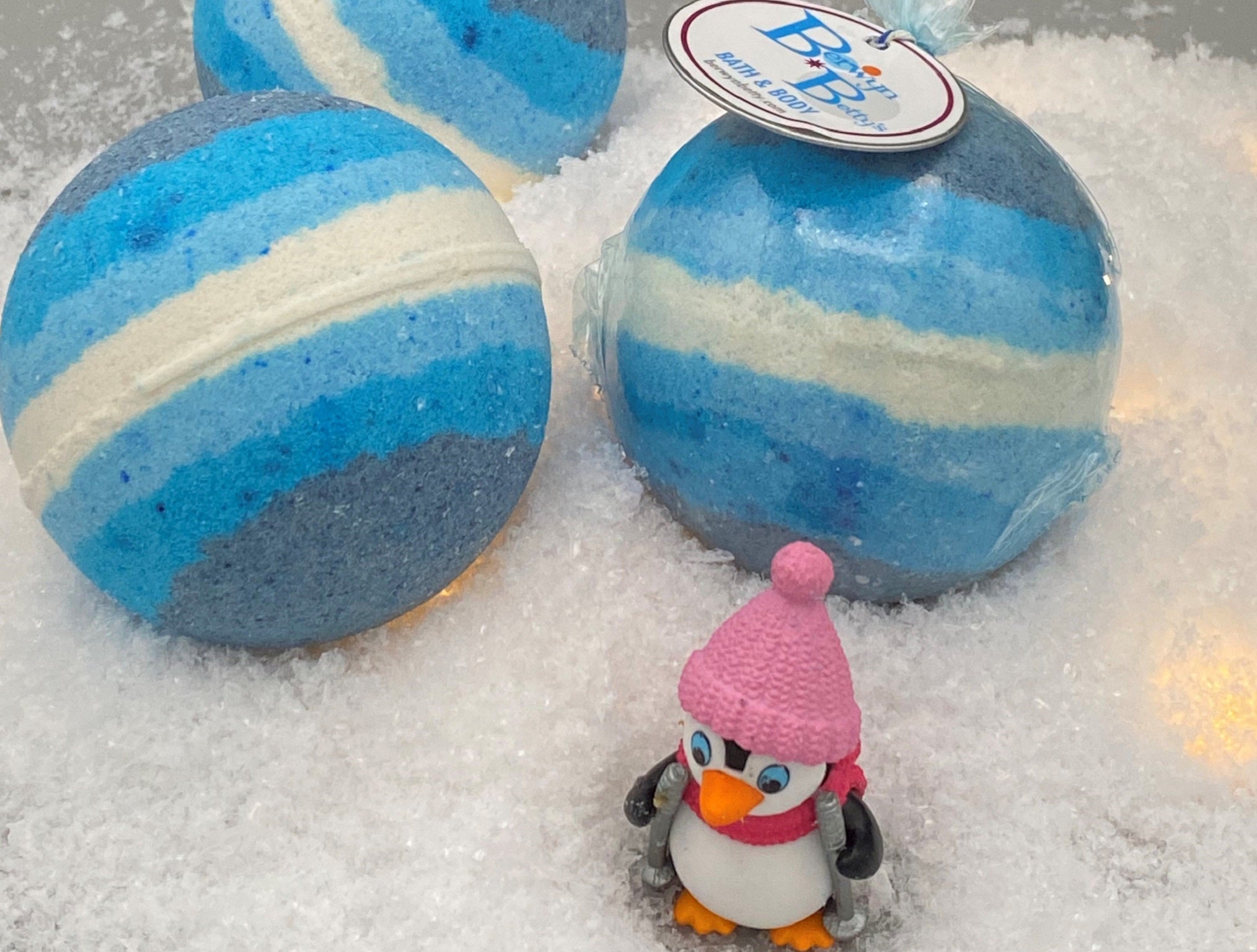 Penguin Kids Bath Bomb with Toy Inside