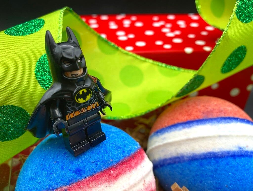 SUPERHERO BALL Kids Bath Bomb Gift Box with Toys Inside - 4 ct